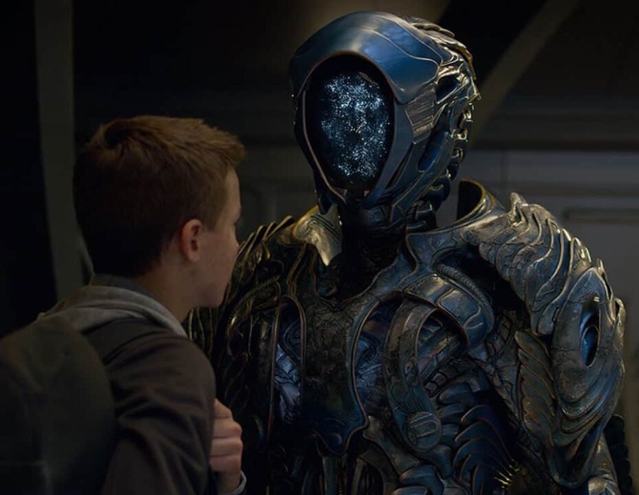 Growing Up Robinson: Maxwell Jenkins Blooms in "Lost in Space 3"
